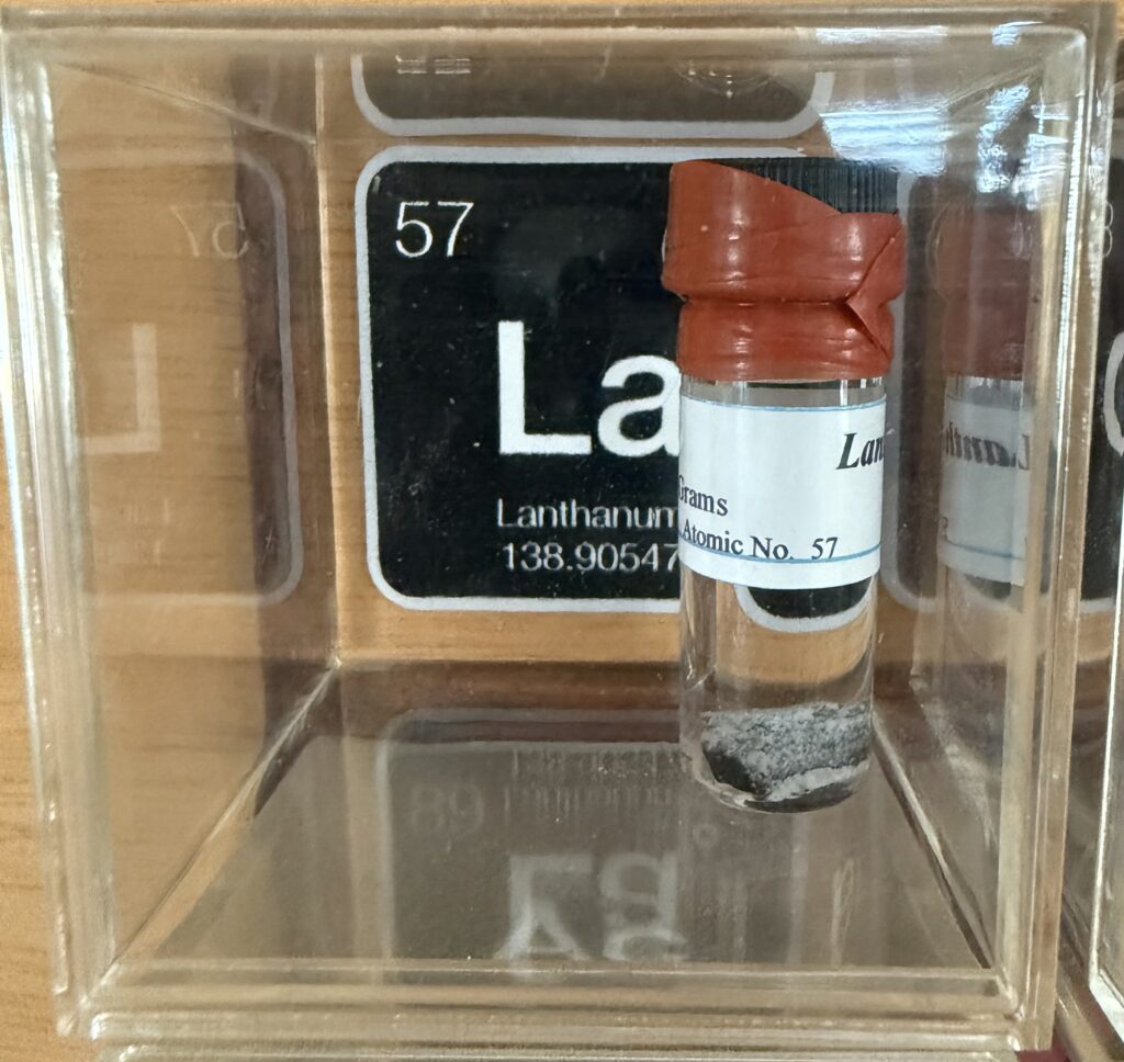 Lanthanum - Living Periodic Table