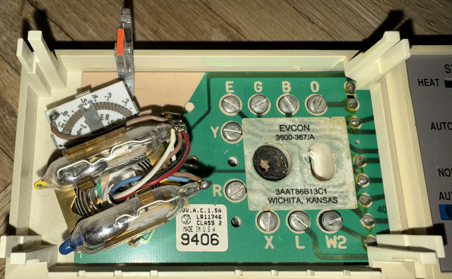 How a Mercury Switch in a Thermostat Works and the Fascinating History ...