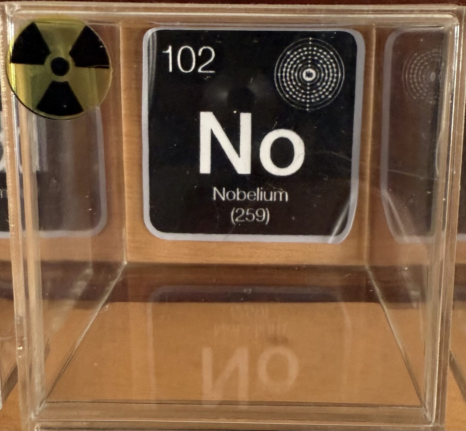 Nobelium - Living Periodic Table